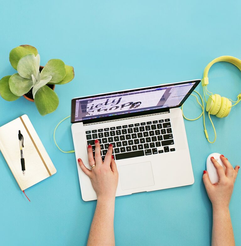 ¿QUÉ ES UN BLOGGER, CÓMO USARLO Y PARA QUÉ SIRVE?