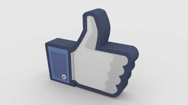 ¿CÓMO USAR LOS BOTONES DE FACEBOOK ADECUADAMENTE?